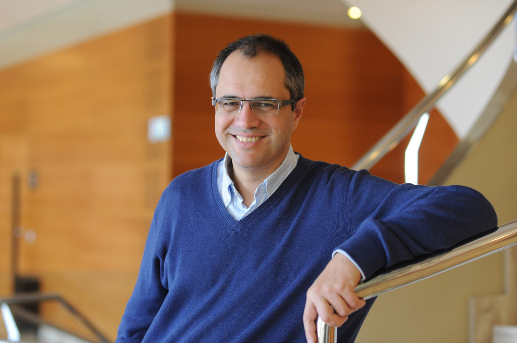 A research seminar, prof. Antonio Davila | EFnet English Portal