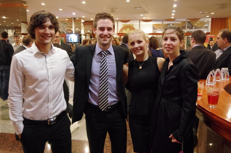 Študentje IMB programa so sodelovali na Poslovni konferenci Portorož ...