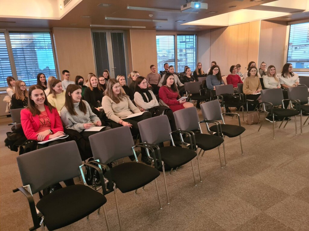 Študenti na obisku javnega podjetja Energetika Ljubljana | EFnet Portal